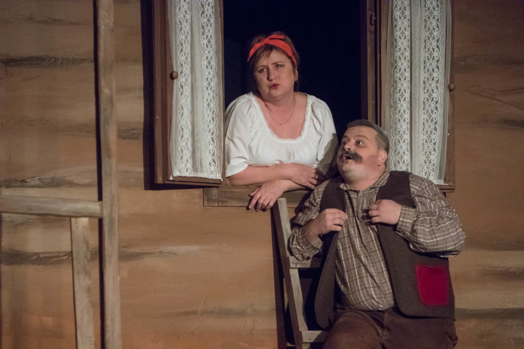 Komedija “KLUPKO” – Gradsko kazalište Joza Ivakić Vinkovci